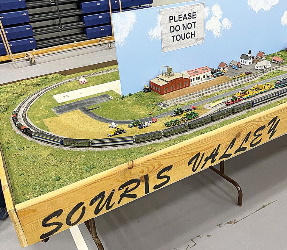 Toy show kicks off 16th year | News, Sports, Jobs - Minot Daily News